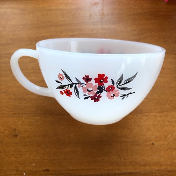 Fire King | Dining | Vintage Fire King Primrose Milk Glass Coffee Tea ...